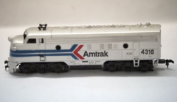 Vintage Tyco Amtrak 416 HO Locomotive #4316