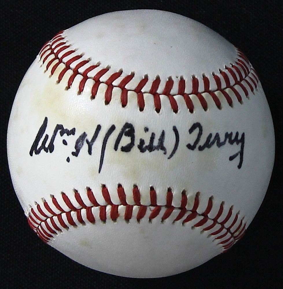 Bill Terry Signed ONL Baseball (JSA COA)