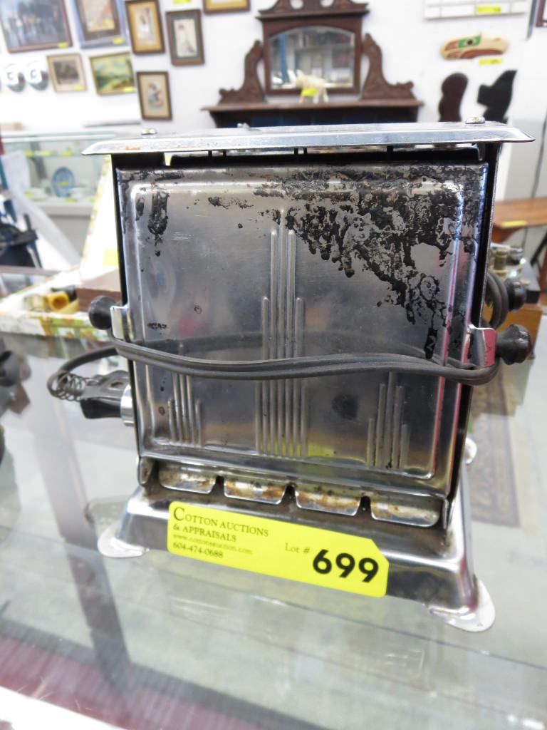 Vintage drop side electric toaster