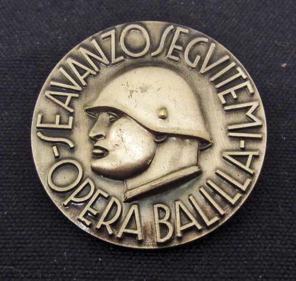 ITALIAN FASCIST DICTATOR BENITO MUSSOLINI AXIS BADGE