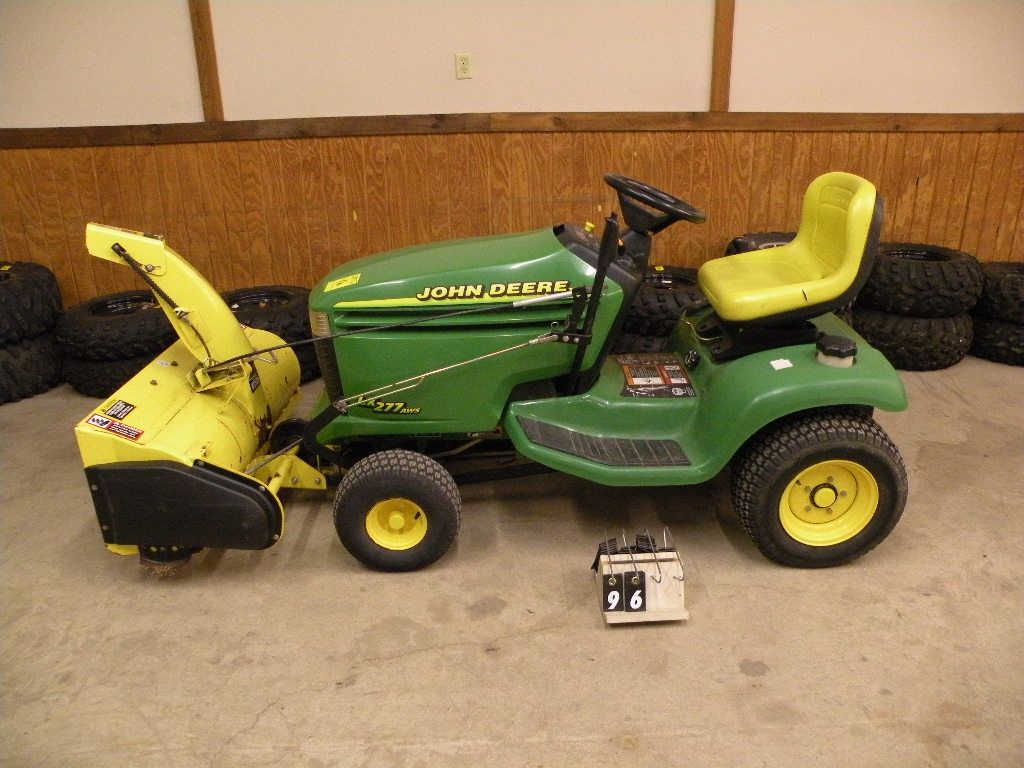 John Deere LX 277 AWS SN# MOL277D010873