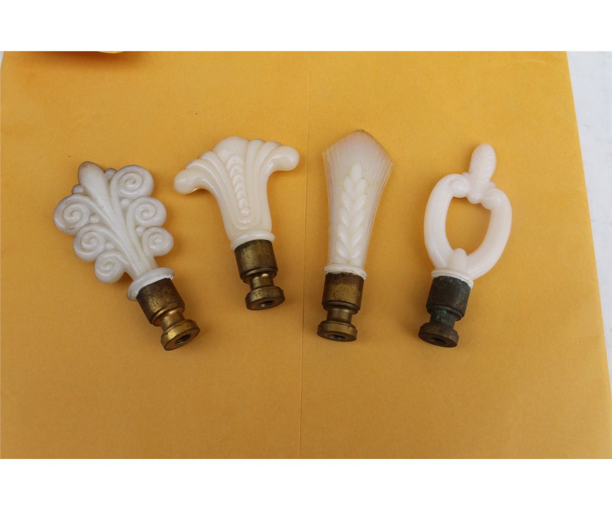 Lot of 4 Aladdin Alacite Lamp Finials