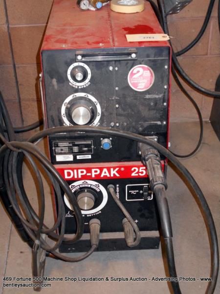 AIRCO DIP PAK 250 ARC WELDER