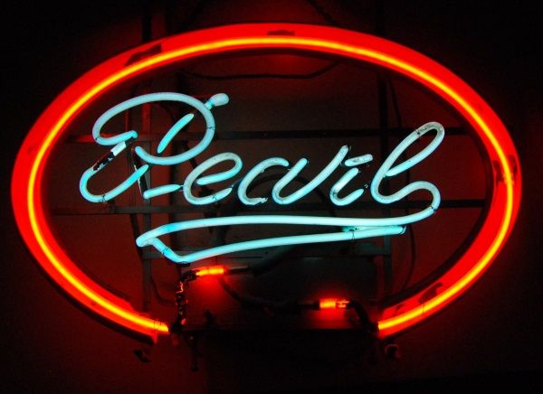 Pearl Beer Neon Sign