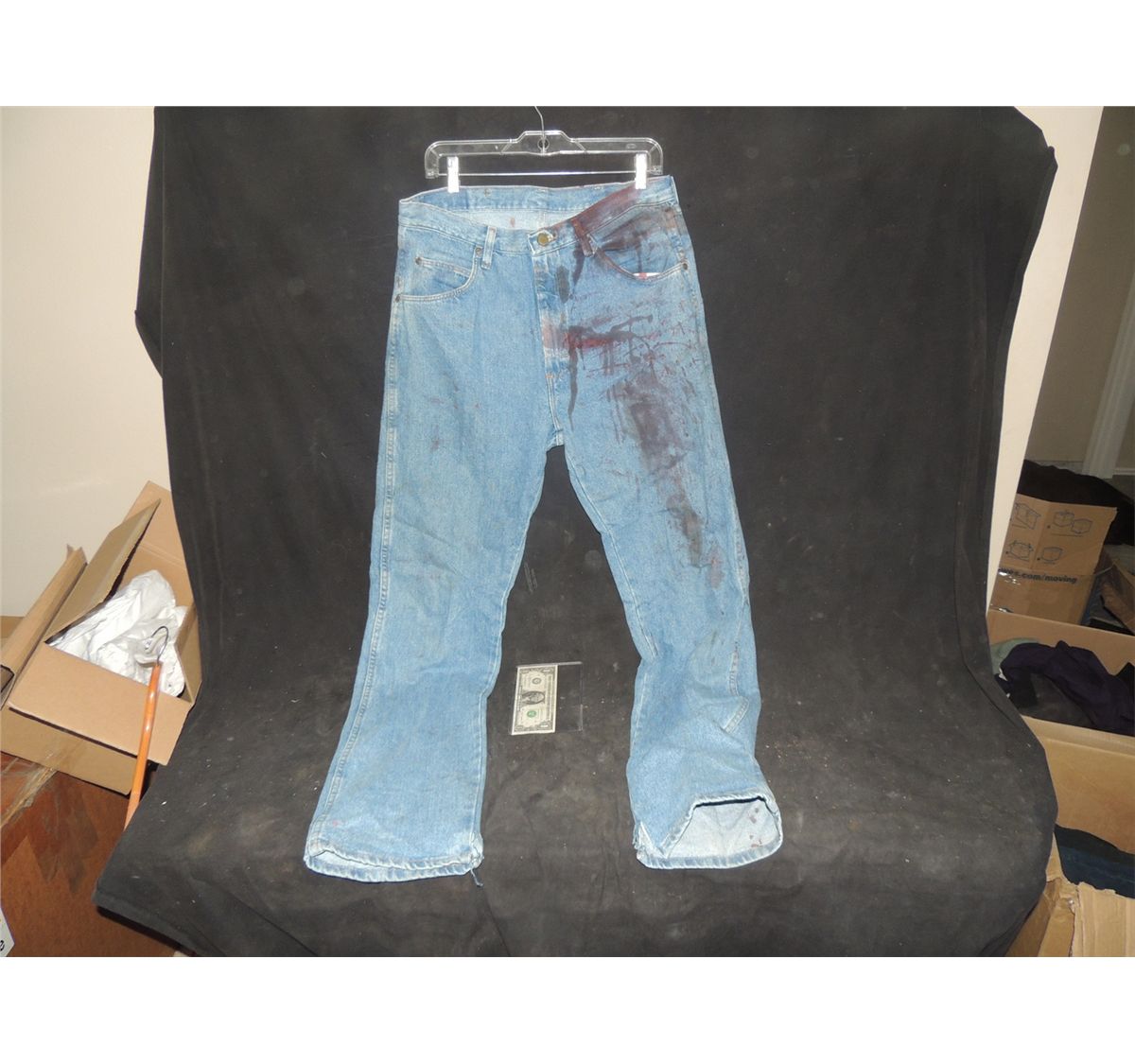 THE WALKING DEAD BLOODY ROTTEN ZOMBIE PANTS 19