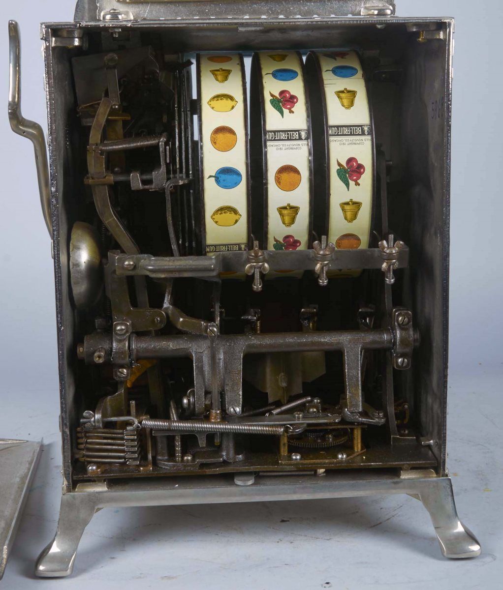 5 ¢ Mills Operator's Bell Iron Case Slot Machine.