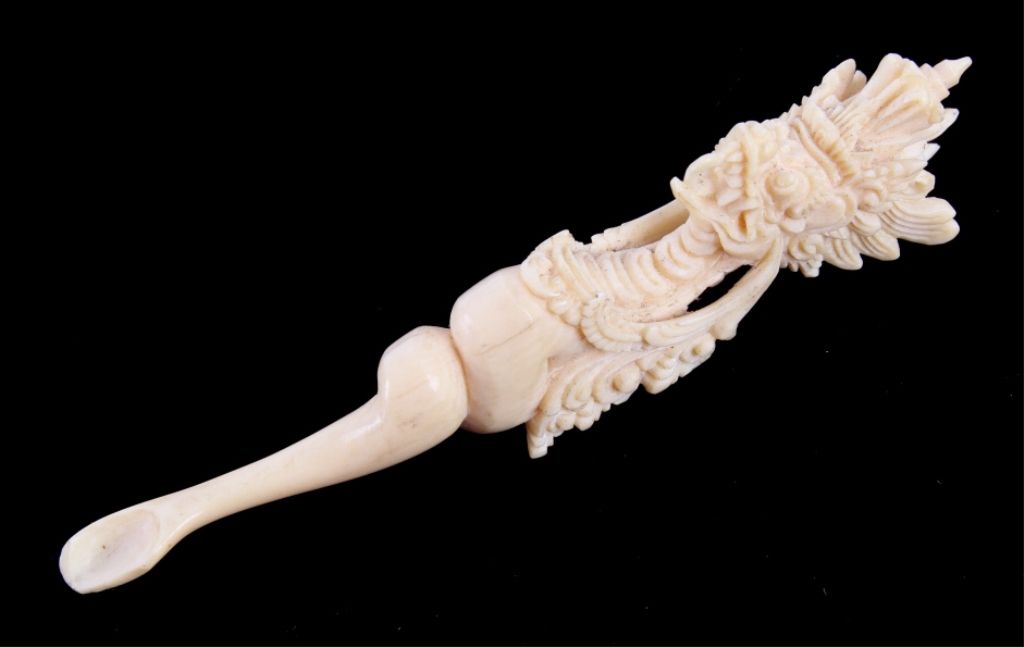 Ancient Chinese Carved Ivory Dragon Snuff Spoon Th