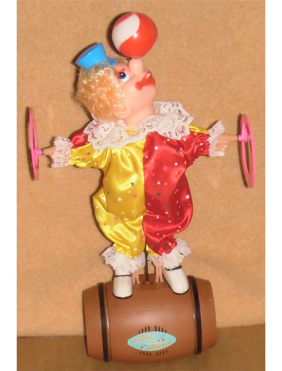 Uncle Joey 1980's with batteries working musical clown advances ...