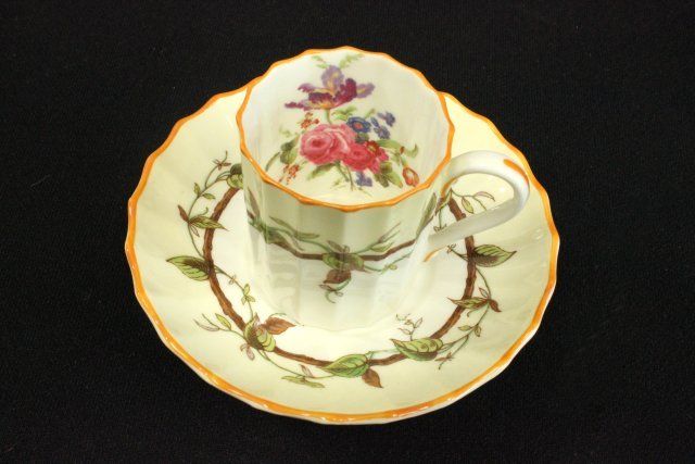 Reproduction of early Royal Worcester Florence ca. 1768. Plate approx ...