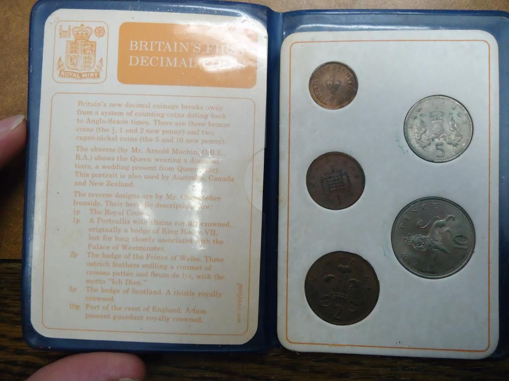 BRITAINS 1ST DECIMAL COIN SET