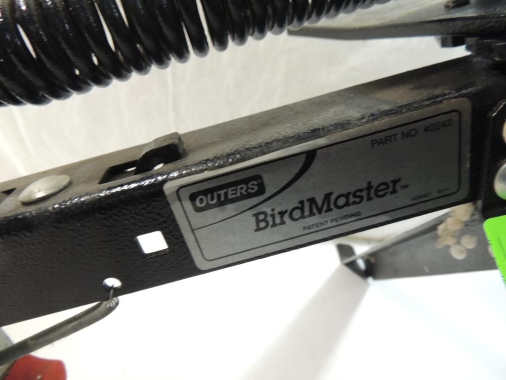 OUTERS BIRDMASTER SKEET CLAY PIGEON LAUNCHER