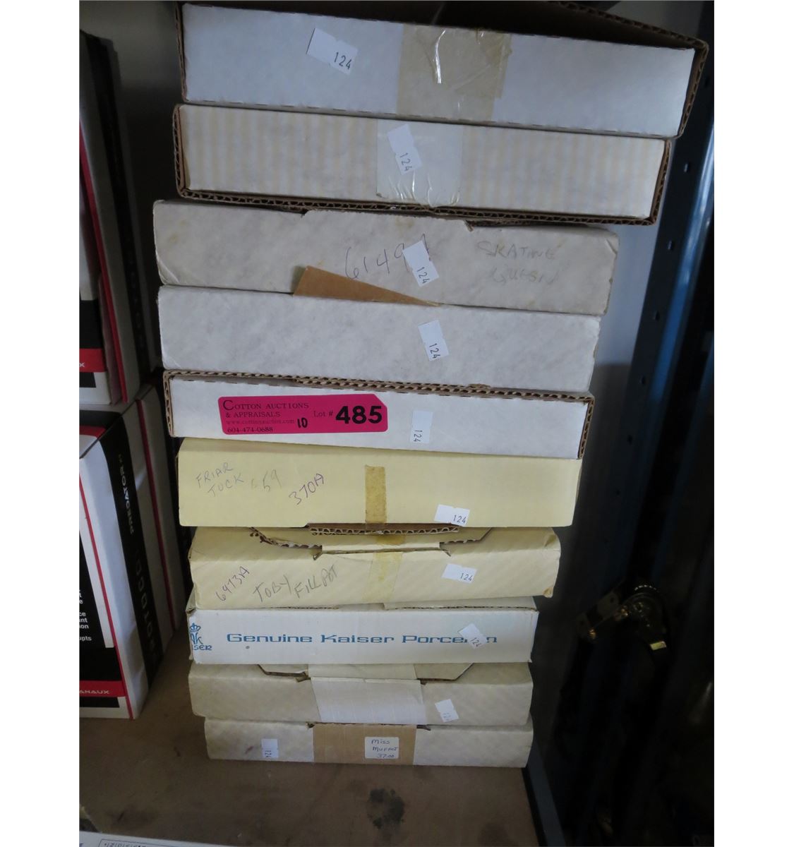 10 Collector plates in original boxes
