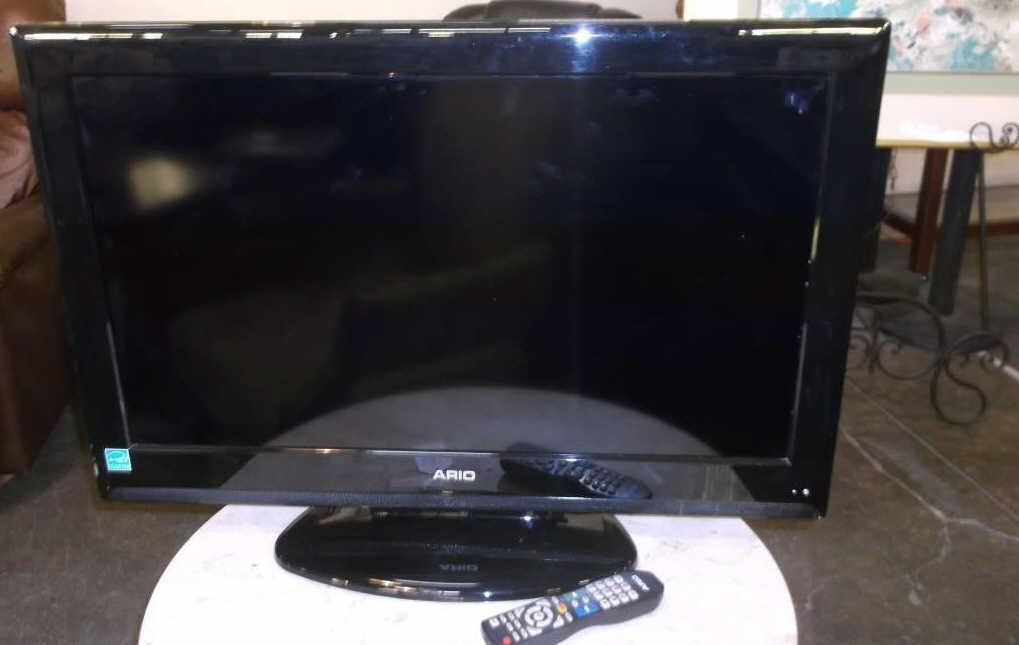 32" Color Ario TV With Remote