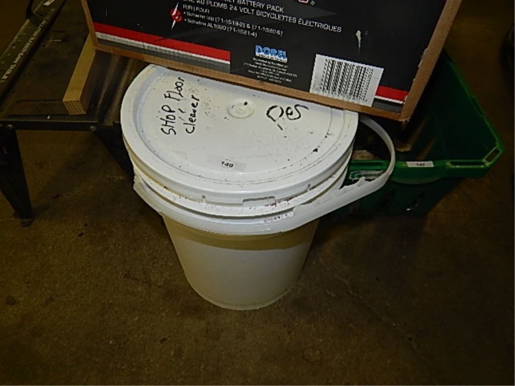SHOP FLOOR CLEANER POWDER - 5 GAL