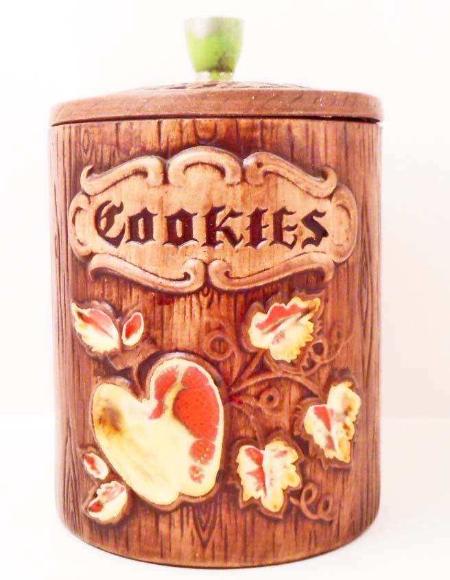 VINTAGE TREASURE CRAFT COOKIE JAR