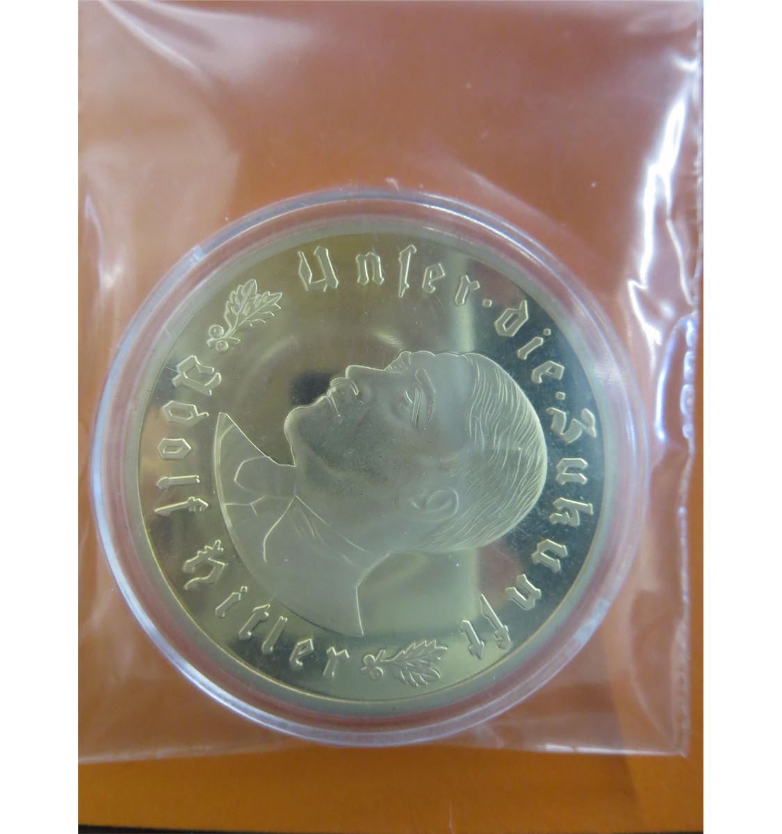 1933 Adolf Hitler gold finish coin - Replica