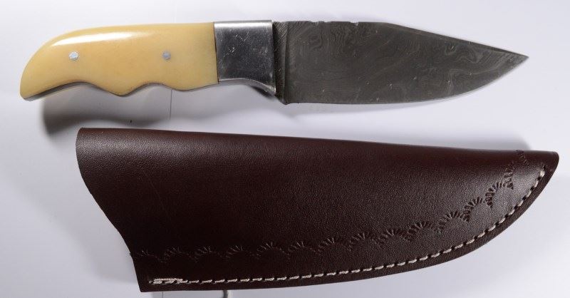 9 Inch Ladder Pattern Genuine Damascus Steel Hunting Knife