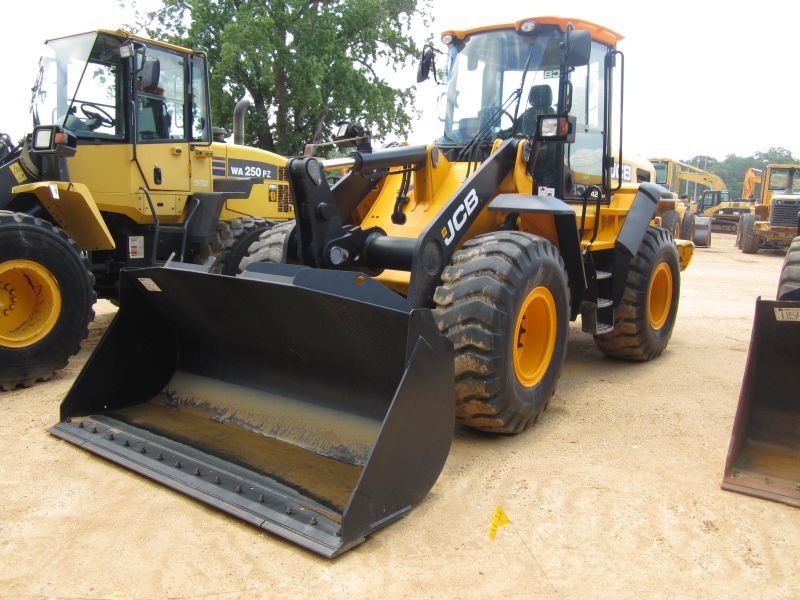 JCB 426ZX WHEEL LOADER, S/N 789807, (12 YR) GP BUCKET, ECAB W/AR, 20.5-25 TIRES, METER READING 4,846