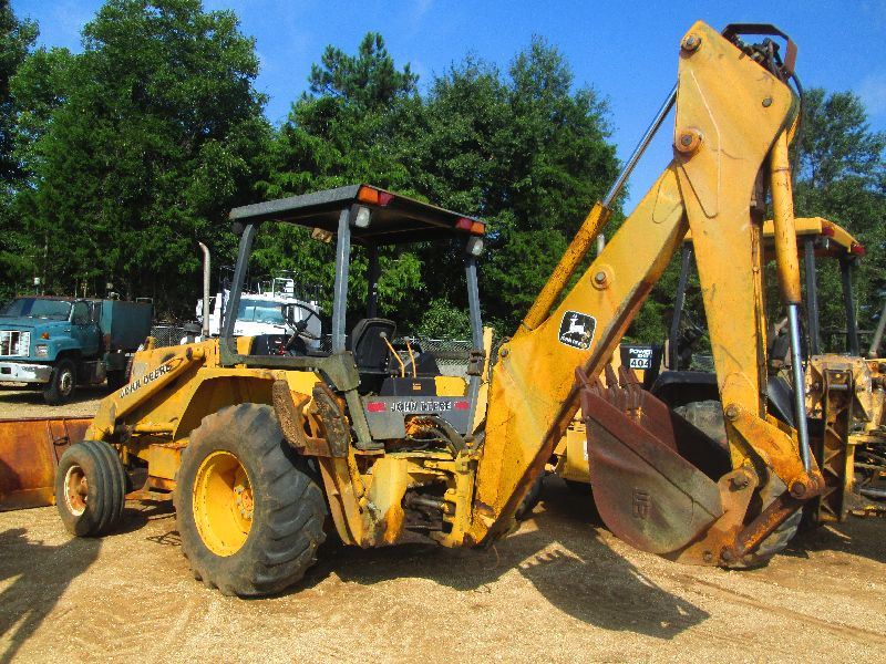 JOHN DEERE 210C LOADER BACKHOE, S/N 767639, GP BUCKET, 24" HOE BUCKET ...