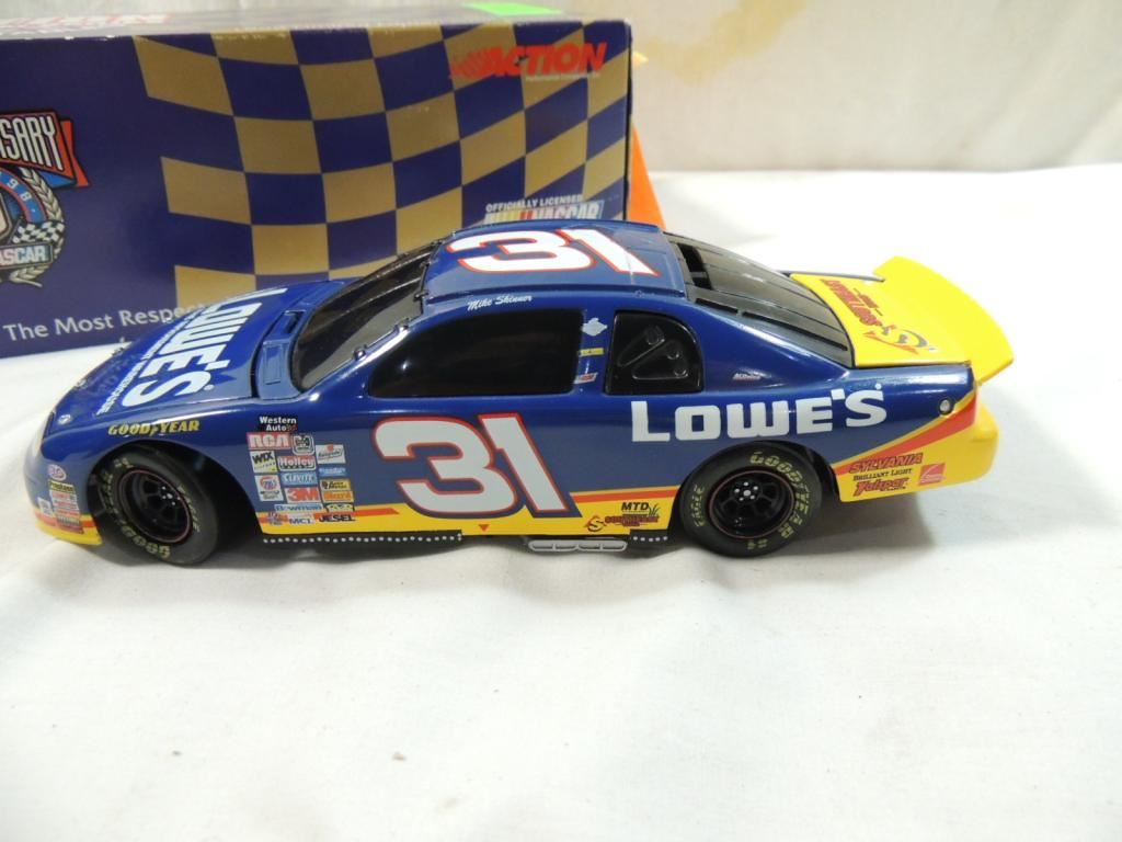 ACTION RACING MIKE SKINNER #31 LOWES BANK CAR