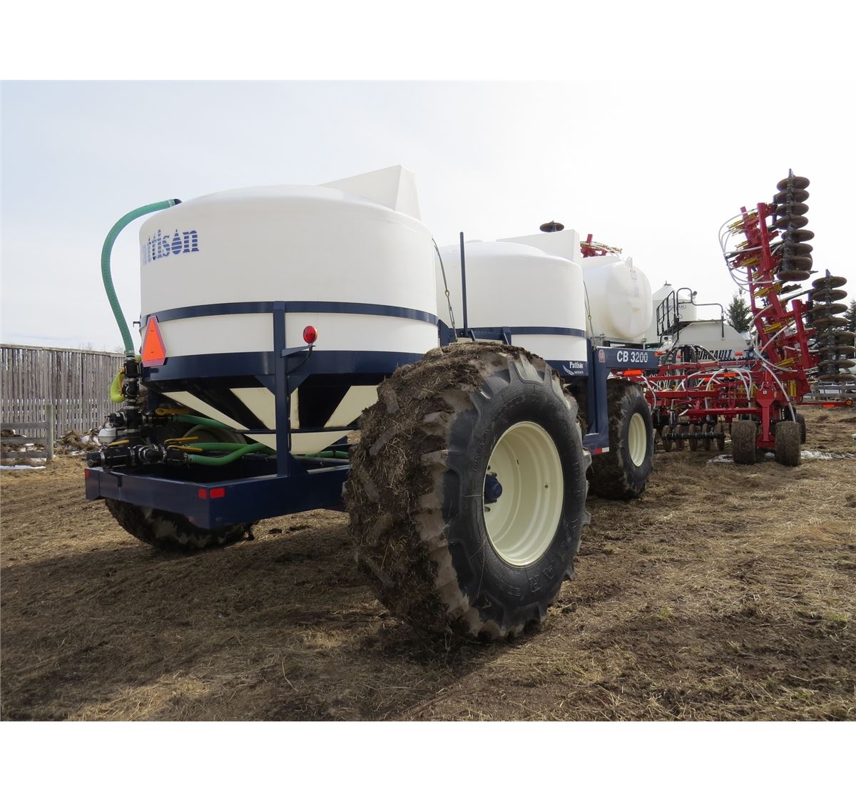 PATTISON CB 3200 GALLON LIQUID FERTILIZER WAGON C/W 3 COMPARTMENT TANKS