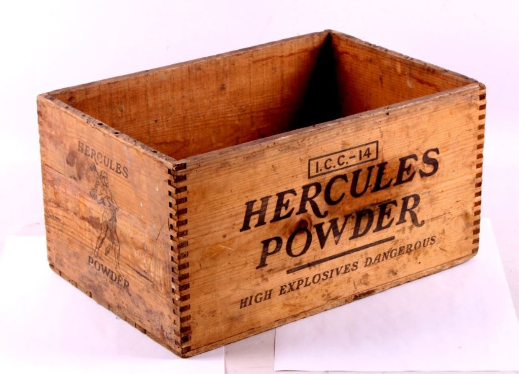 Wooden Hercules Powder Box This is a Hercules Powd
