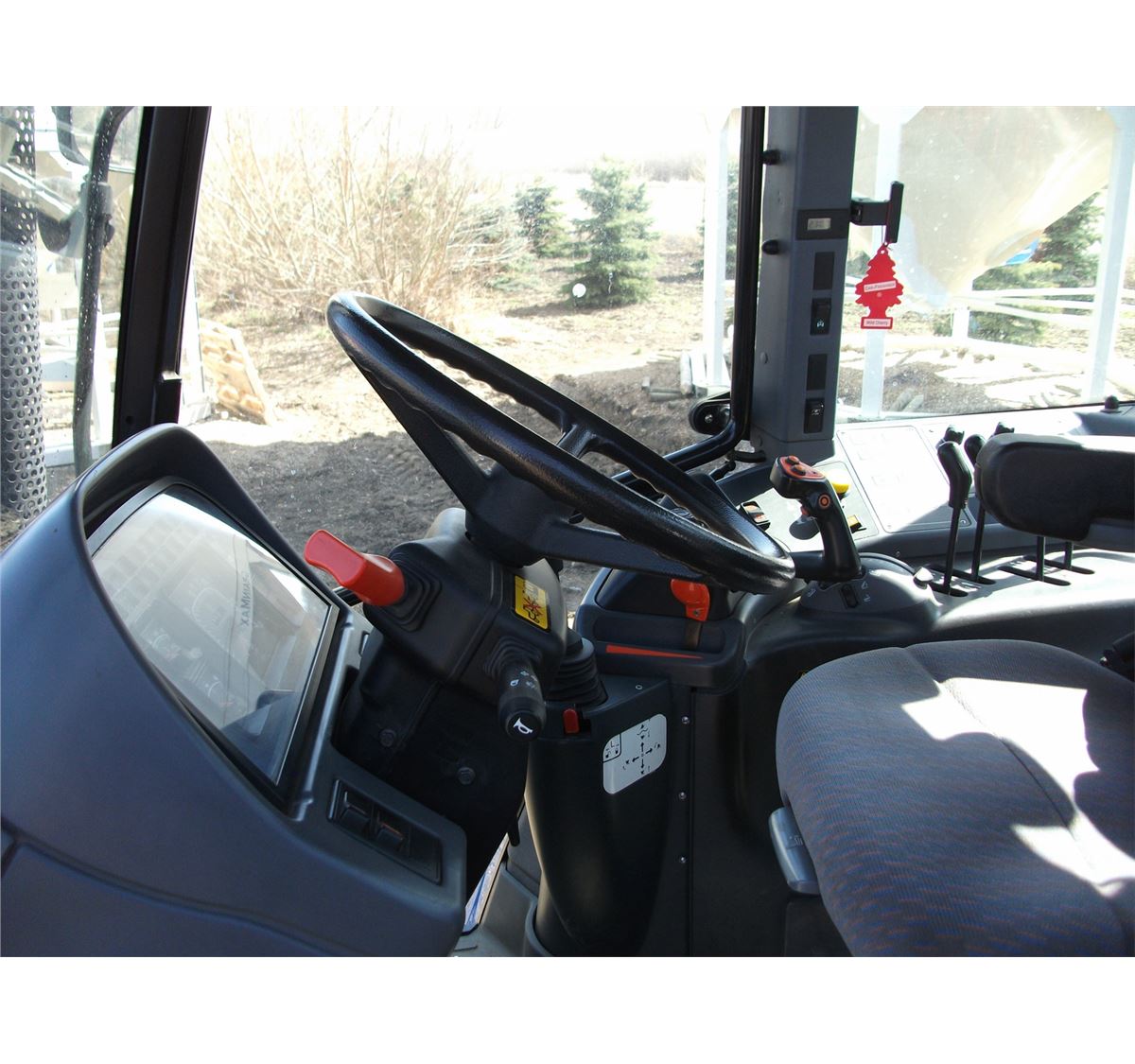 NEW `HOLLAND TM115 FRONT WHEEL ASSIST TRACTOR