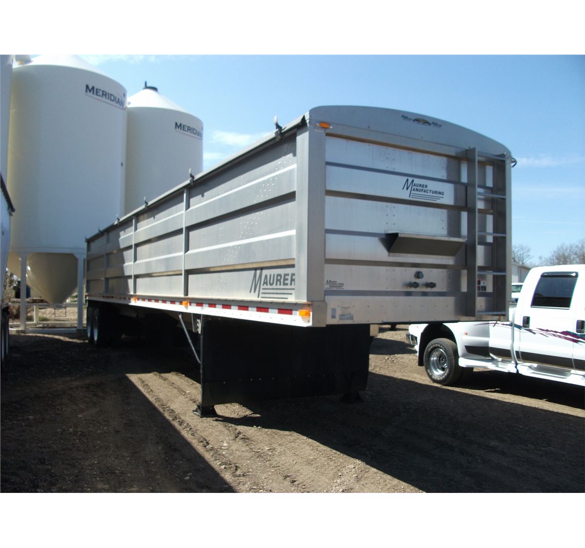 2013 MAURER ALUMINUM 45' TANDEM GRAIN TRAILER