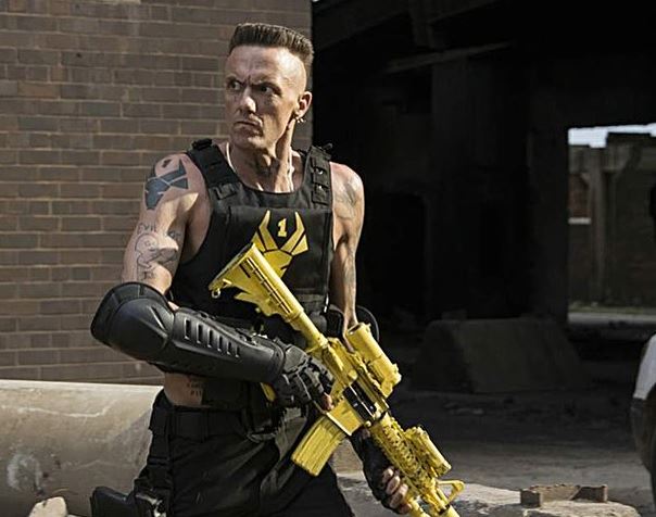 Chappie 2015 Sci-Fi Movie "Ninja" Production Used Yellow M4A1 Rifle ...