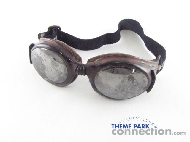 The Postman 1997 Sci-Fi Movie Production Used Holnist Militia BUGZ ...