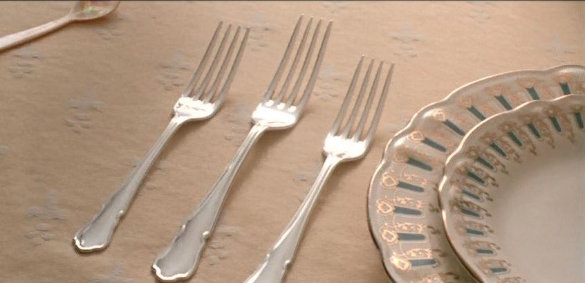 TITANIC 1997 Movie Production Used Dinnerware Set Dressing Replica Prop ...