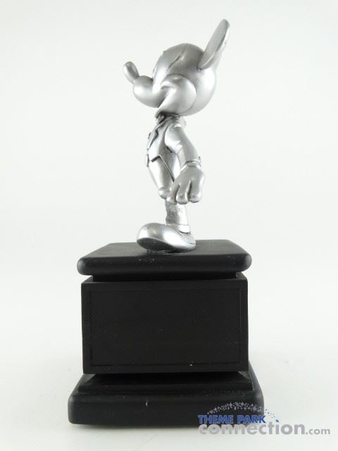 Disney Rare CAST Member Exclusive MICKEY MOUSE Silver Mousecar Figure ...