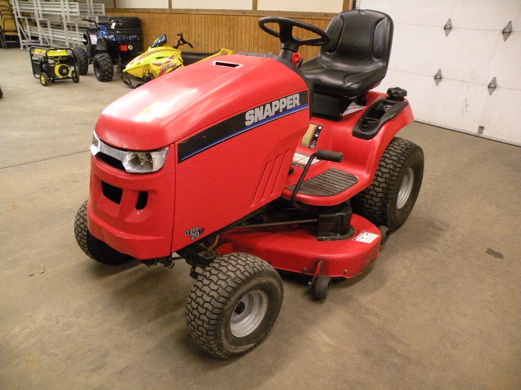 Snapper LT200 SN#-2000741528