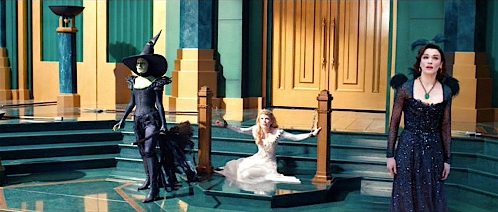 Oz the Great and Powerful - Wicked Witch of the West's Broom (Mila Kunis)