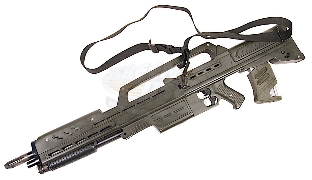 Starship Troopers - Live Firing Morita Rifle (Jake Busey)