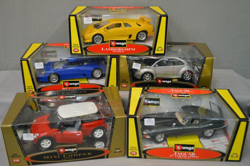 Five Burago collectible die cast 1:18 scale cars including Lamborghini ...