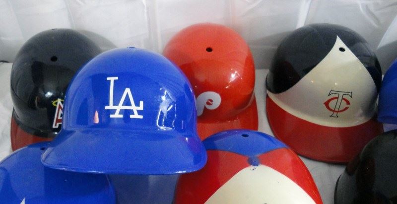16 Laich Full Size MLB Baseball Replica Plastic Batting Helmets