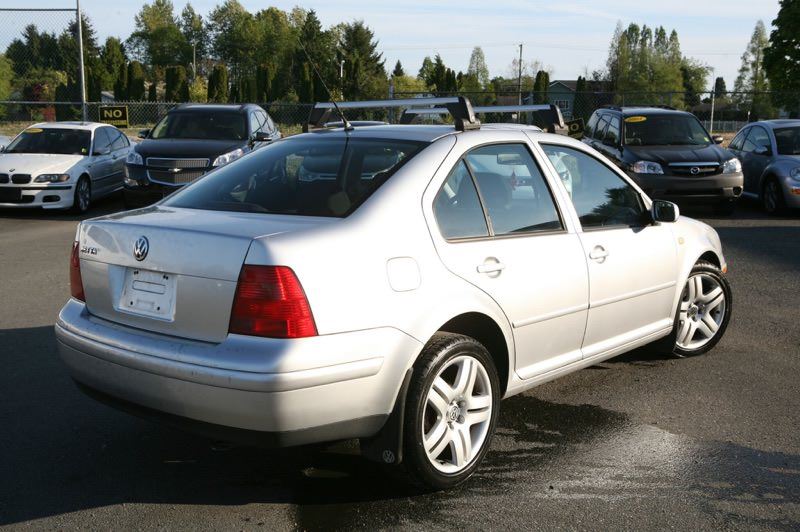 1999 Silver Volkswagen Jetta - Standard