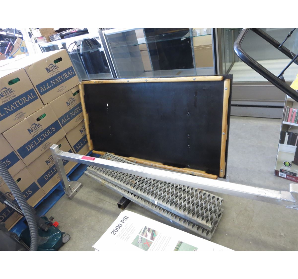 Vehicle ramps & truck rack