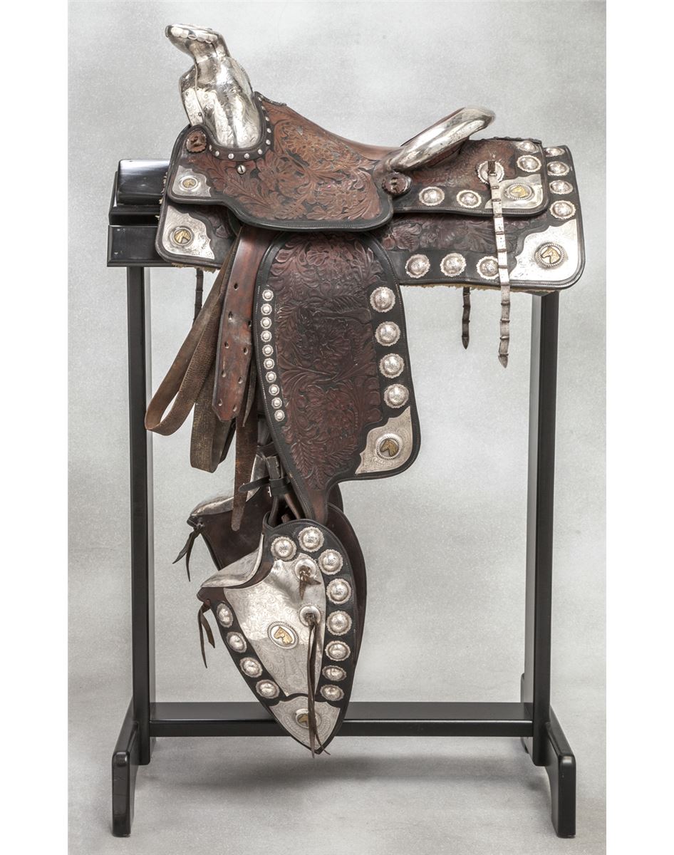Silver Show Saddle