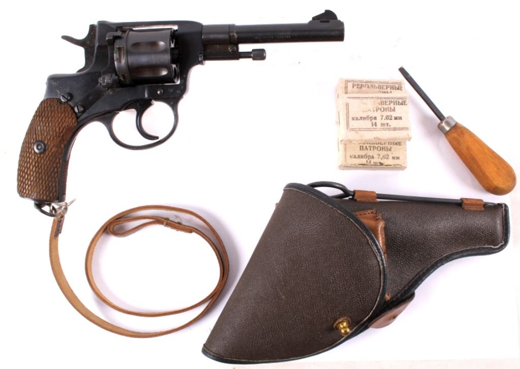 Russian Nagant M1895 Revolver Ammo Holster & Tool