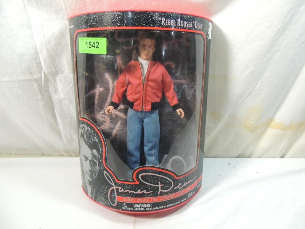 JAMES DEAN COLLECTORS DOLL