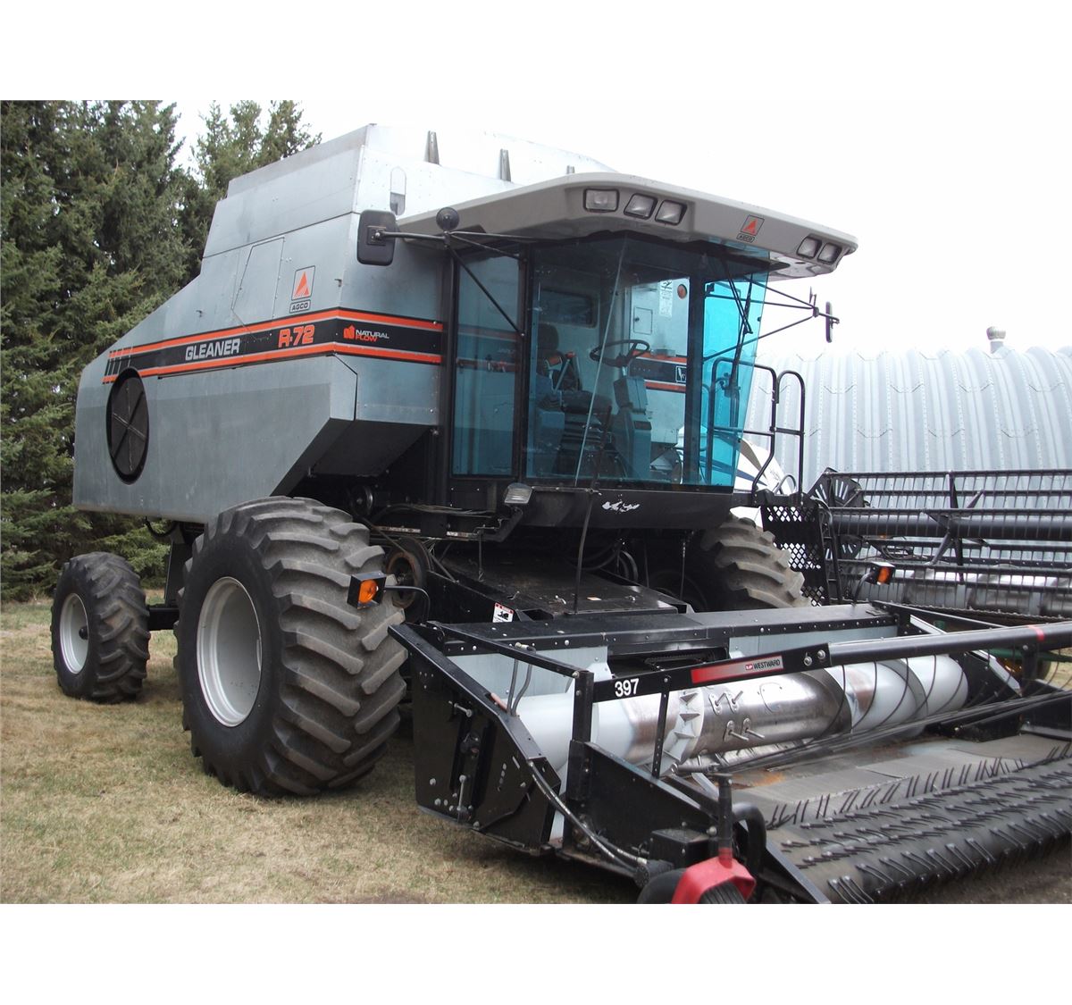 1997 GLEANER R72 COMBINE