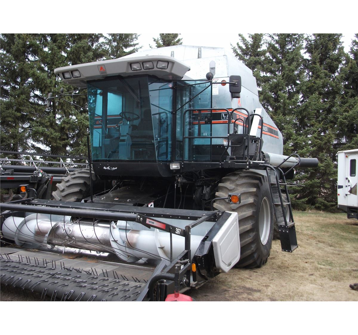 1997 GLEANER R72 COMBINE