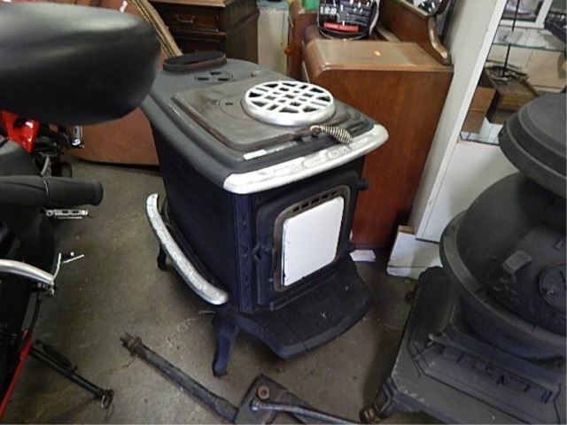 VINTAGE ACME WOOD STOVE