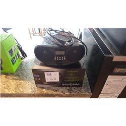 INSIGNIA CD / RADIO BOOMBOX