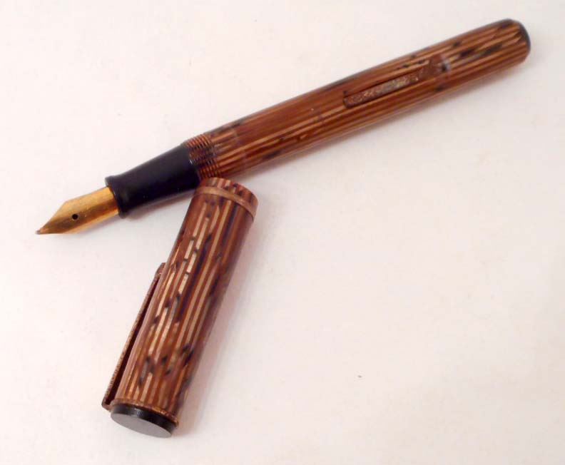 VINTAGE PENMAN FOUNTAIN PEN