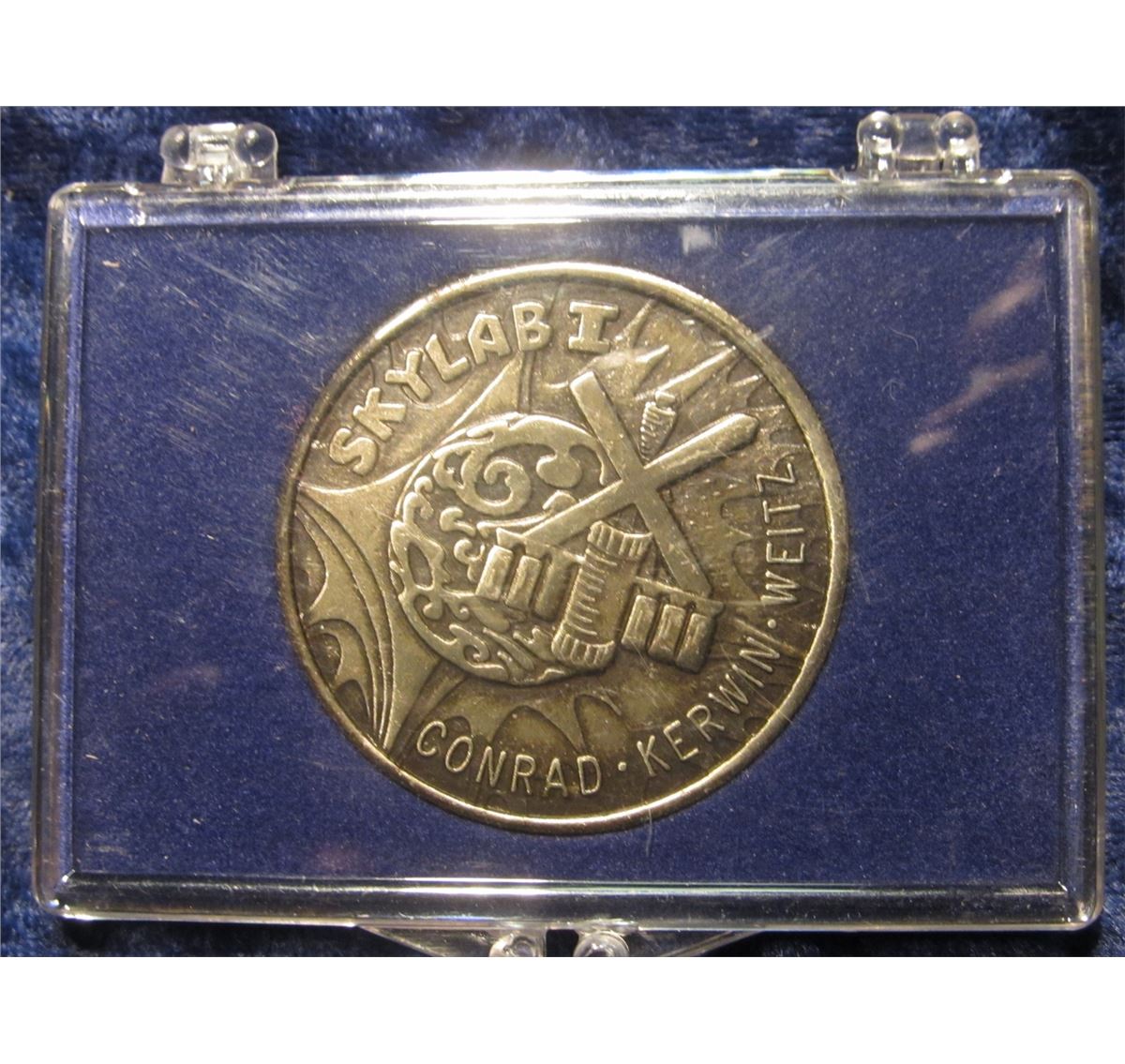 969. “Project Skylab” / Skylab 1 Conrad-Kerwin-Weitz commemorative medal in the original packaging