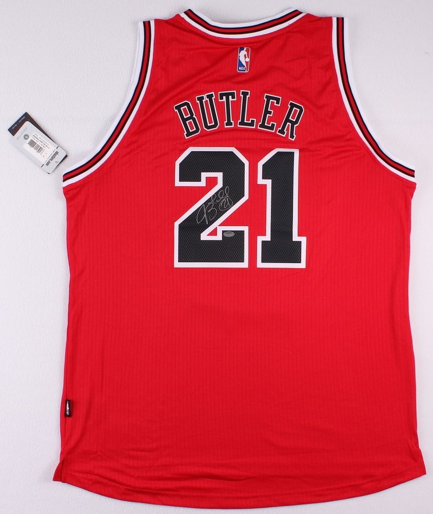 Jimmy Butler Signed Bulls Jersey (Schwartz COA)