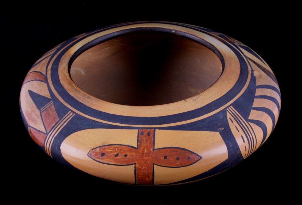 Hopi Pottery Vessel by Frog Woman Paqua Naha
